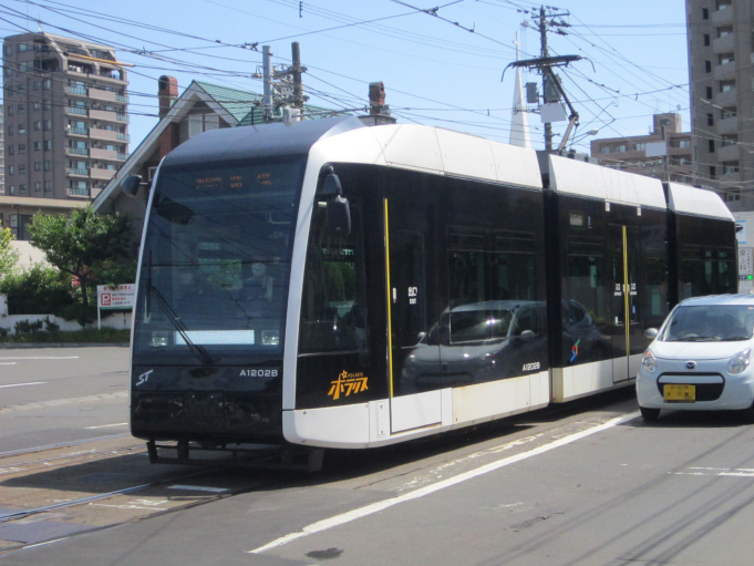 札幌市交通局A1200形電車 A1202B 電車事業所前停留場 鉄道フォト・写真 by 城鉄本線☆日本旅さん | レイルラボ(RailLab)