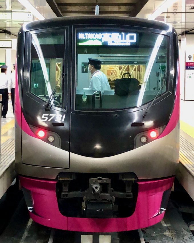 京王電鉄 京王5000系電車(2代) Mt.TAKAO号 5731 新宿駅 (京王) 鉄道フォト・写真 by おいさん | レイルラボ(RailLab)