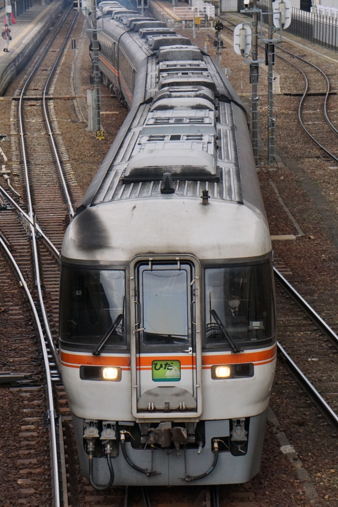 JR東海キハ85系気動車 ひだ 高山駅 鉄道フォト・写真 by E4系P82編成さん | レイルラボ(RailLab)