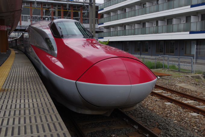 JR東日本 E6系新幹線電車 こまち E621-12 秋田駅 鉄道フォト・写真 by 急行うわじまさん | レイルラボ(RailLab)