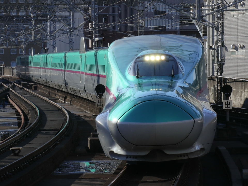 JR東日本 E5系新幹線電車 はやぶさ E514-13 仙台駅 (JR) 鉄道フォト・写真(拡大) by Yの人さん | レイルラボ(RailLab)