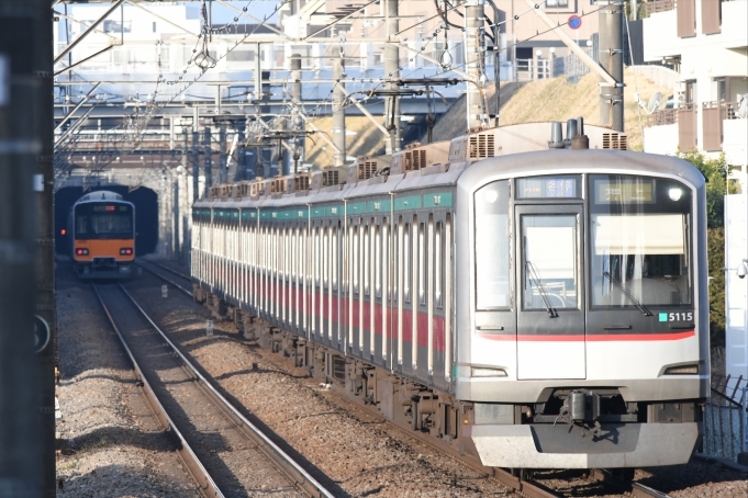 東急電鉄 東急5000系電車 5115 つきみ野駅 鉄道フォト・写真 by よっさん | レイルラボ(RailLab)