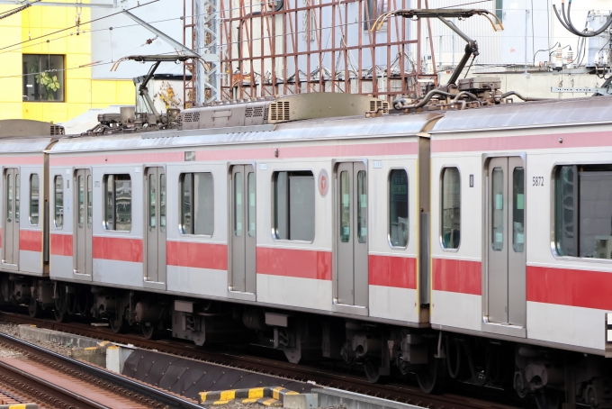 東急電鉄 東急5000系電車 5772 自由が丘駅 (東京都) 鉄道フォト・写真 by とりごもくさん | レイルラボ(RailLab)