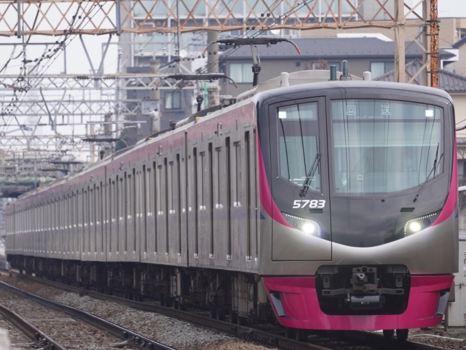 京王電鉄 京王5000系電車(2代) 5783 つつじヶ丘駅 鉄道フォト・写真 by yoto_1516さん | レイルラボ(RailLab)