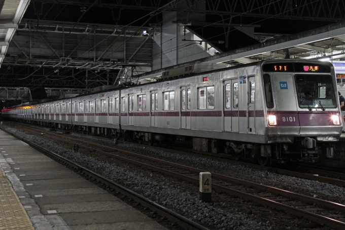 東京メトロ 営団8000系電車 8101 春日部駅 鉄道フォト・写真 by trdamさん | レイルラボ(RailLab)