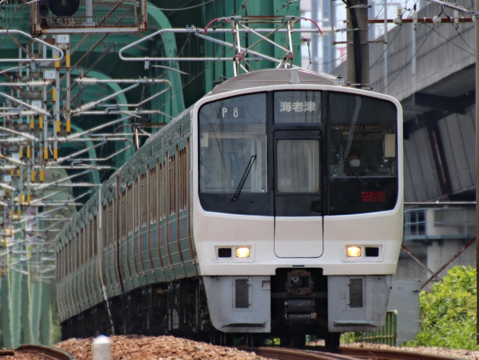 JR九州811系電車 クハ810-8 久留米駅 鉄道フォト・写真 by おすしさん | レイルラボ(RailLab)