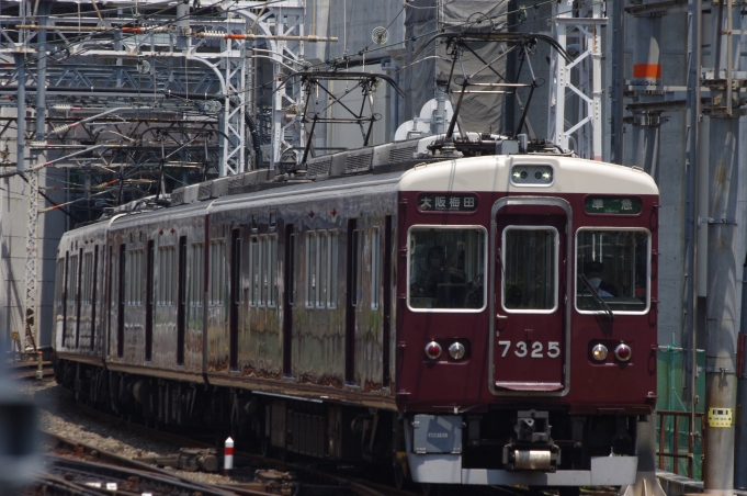 阪急電鉄 阪急7300系電車 7325 淡路駅 鉄道フォト・写真 by I love 阪急電車さん | レイルラボ(RailLab)