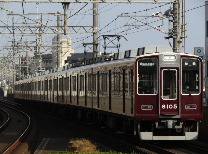 阪急電鉄 阪急8000系電車 8105 池田駅 (大阪府) 鉄道フォト・写真 by I love 阪急電車さん | レイルラボ(RailLab)
