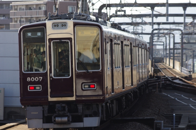 阪急電鉄 阪急8000系電車 8007 豊中駅 鉄道フォト・写真 by I love 阪急電車さん | レイルラボ(RailLab)