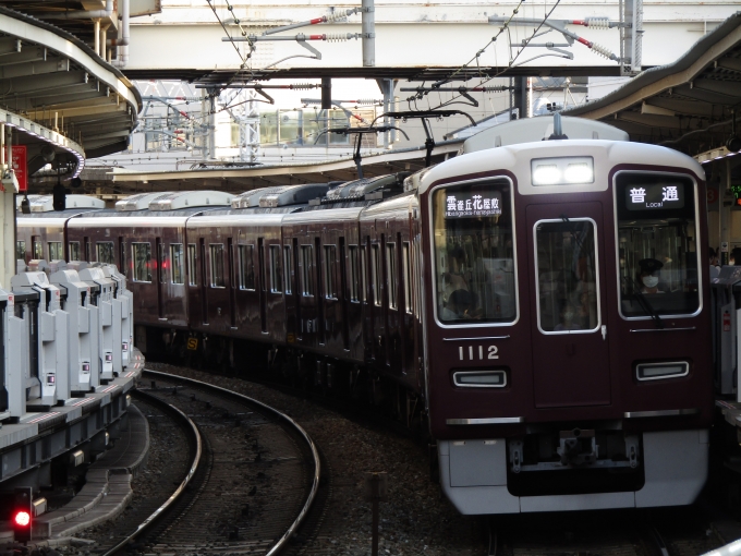 阪急電鉄 阪急1000系電車(2代) 1112 十三駅 鉄道フォト・写真 by I love 阪急電車さん | レイルラボ(RailLab)
