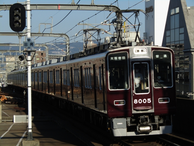 阪急電鉄 阪急8000系電車 8005 豊中駅 鉄道フォト・写真 by I love 阪急電車さん | レイルラボ(RailLab)