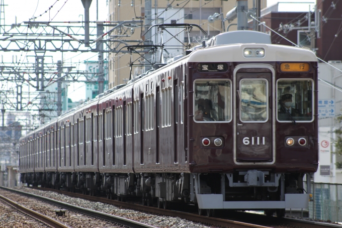 阪急電鉄 阪急6000系電車 6111 庄内駅 (大阪府) 鉄道フォト・写真 by I love 阪急電車さん | レイルラボ(RailLab)