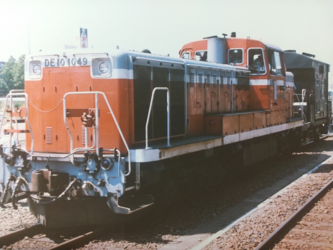 JR西日本 国鉄DE10形ディーゼル機関車 DE10 1049 新大阪駅 (JR) 鉄道フォト・写真 by I love 阪急電車さん ...
