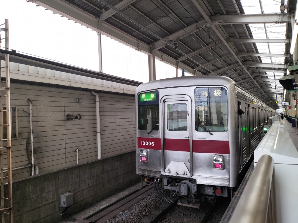東武鉄道 東武10000系電車 11006 和光市駅 (東武) 鉄道フォト・写真(拡大) by 東武9050型さん | レイルラボ(RailLab)