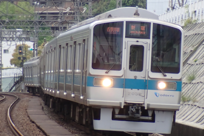 小田急電鉄 小田急2000形電車 2059 百合ヶ丘駅 鉄道フォト・写真 by Shibaさん | レイルラボ(RailLab)
