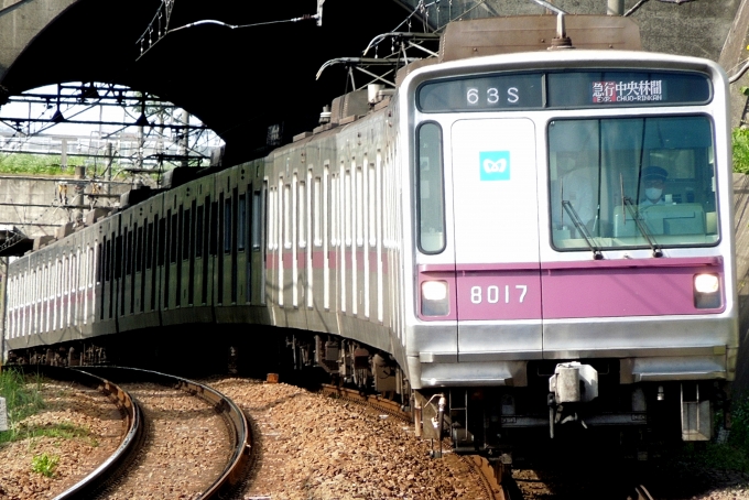 東京メトロ 営団8000系電車 8017 すずかけ台駅 鉄道フォト・写真 by ikさん | レイルラボ(RailLab)