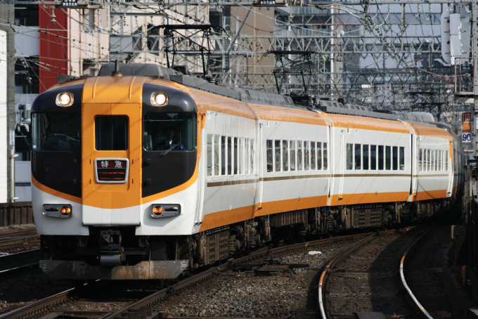 近畿日本鉄道 近鉄12400系電車 12413 鶴橋駅 (近鉄) 鉄道フォト・写真 by S V Oさん | レイルラボ(RailLab)