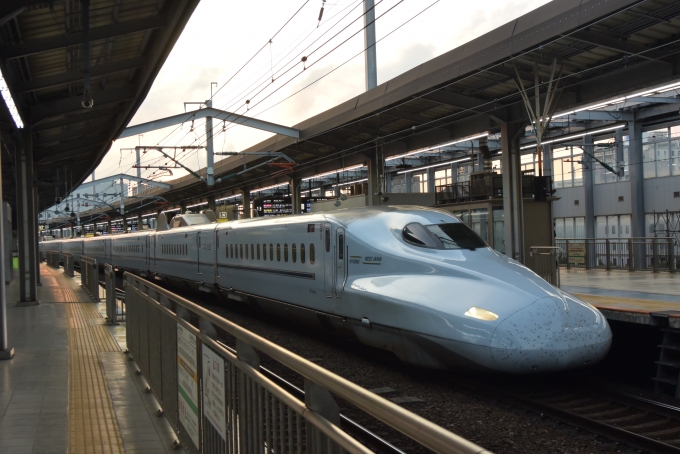 JR西日本 N700系新幹線電車 さくら 782-7013 小倉駅 (福岡県|JR) 鉄道フォト・写真 by Massaさん | レイルラボ ...