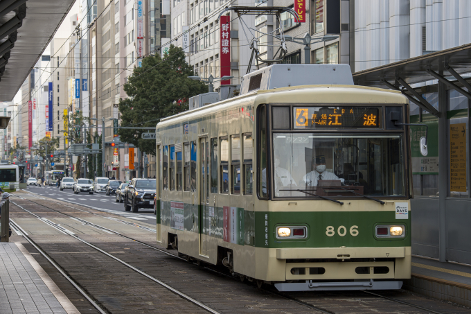 広島電鉄800形電車(2代) 806 紙屋町東停留場 鉄道フォト・写真 by やちさん | レイルラボ(RailLab)