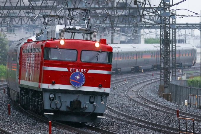 JR東日本 国鉄EF81形電気機関車 カシオペア紀行 カハフE26-1 川口駅 鉄道フォト・写真 by なかがわさん | レイルラボ(RailLab)