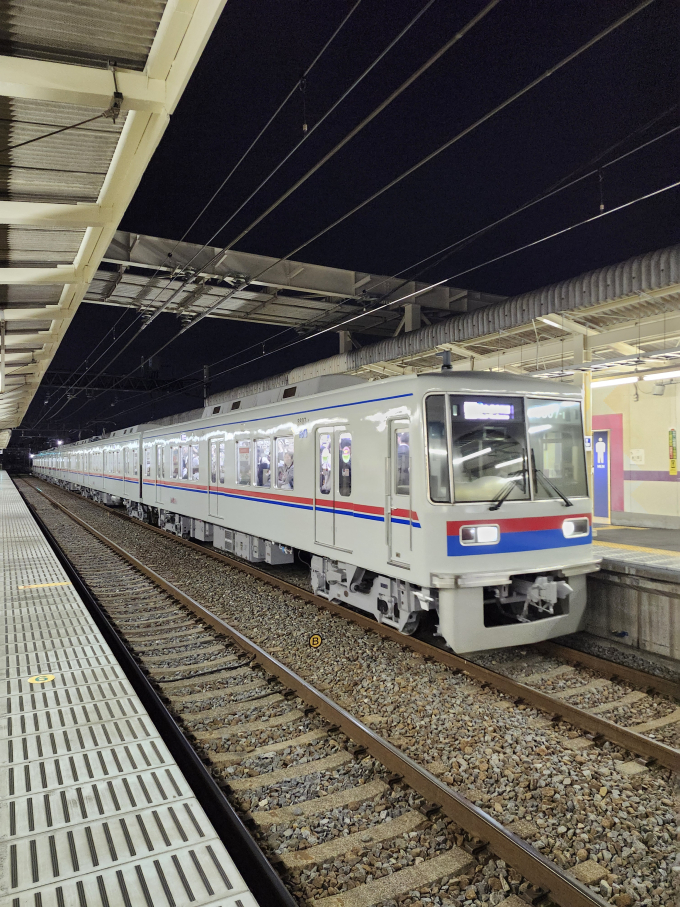 京成電鉄 新京成8800形電車 8807-1 松戸新田駅 鉄道フォト・写真 by ケヨニササさん | レイルラボ(RailLab)