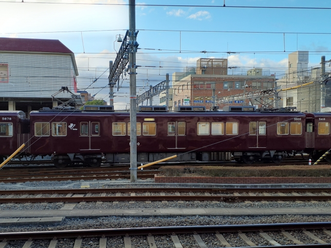阪急電鉄 阪急5300系電車 5900 桂駅 鉄道フォト・写真 by トリテツノワグマさん | レイルラボ(RailLab)