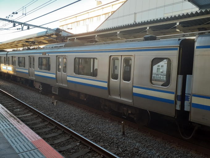 JR東日本E217系電車 モハE217-2051 津田沼駅 鉄道フォト・写真 by トリテツノワグマさん | レイルラボ(RailLab)