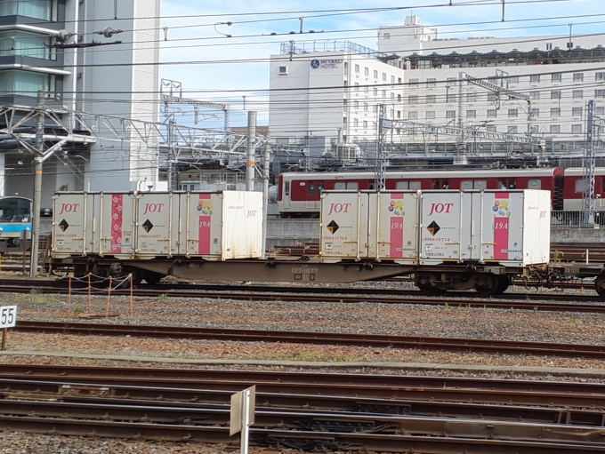 JR貨物コキ100系貨車 コキ107-1677 京都駅 (JR) 鉄道フォト・写真 by トリテツノワグマさん | レイルラボ(RailLab)