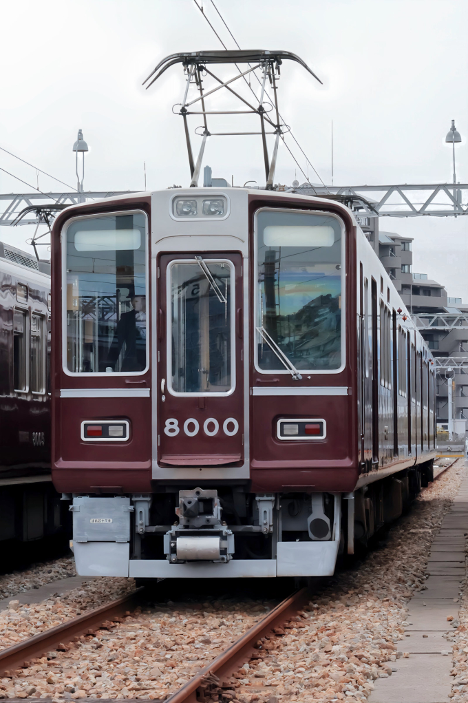 阪急電鉄 阪急8000系電車 8030 平井車庫 鉄道フォト・写真 by こやじじいさん | レイルラボ(RailLab)