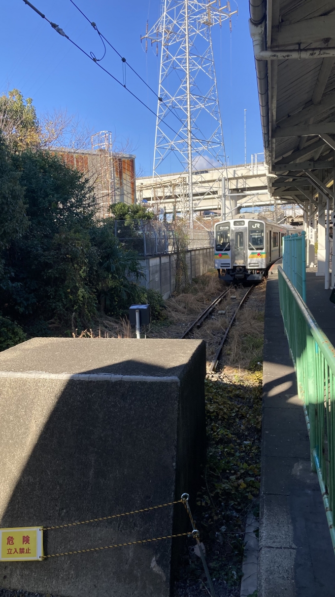 JR東日本E127系電車 クモハE127-13 浜川崎駅 鉄道フォト・写真 by E-12さん | レイルラボ(RailLab)